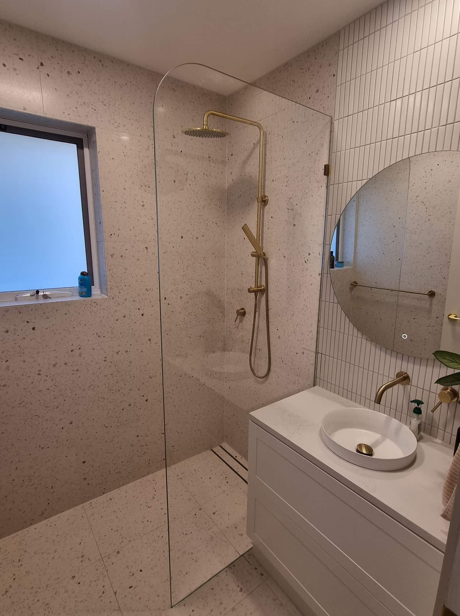 Which Type of Shower Screen Is Best? | A1 Shower Screens