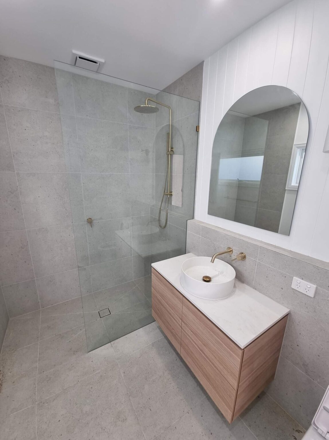 Frameless Panels | A1 Shower Screens